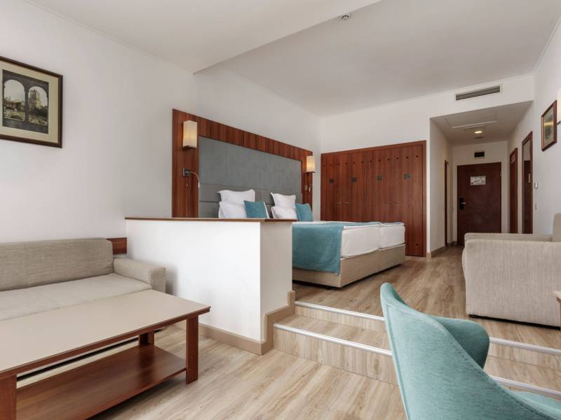 Alua Helios Bay en Obzor, Web oficial