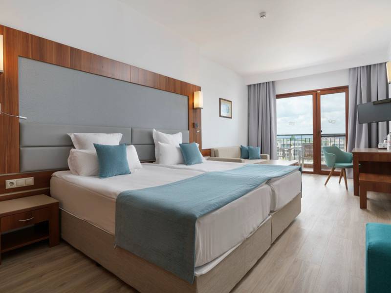 Alua Helios Bay en Obzor, Web oficial